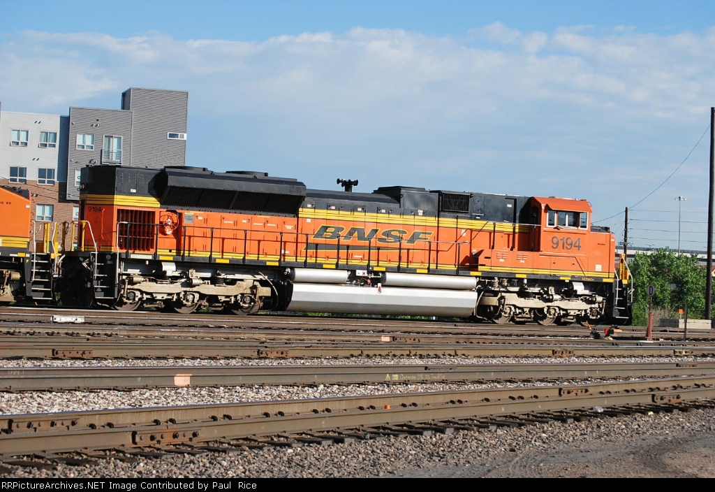 BNSF 9194